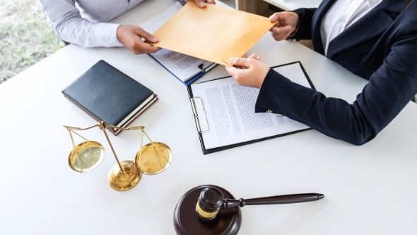 Efectos jurídicos de la demanda. - Carlos Felipe Law Firm