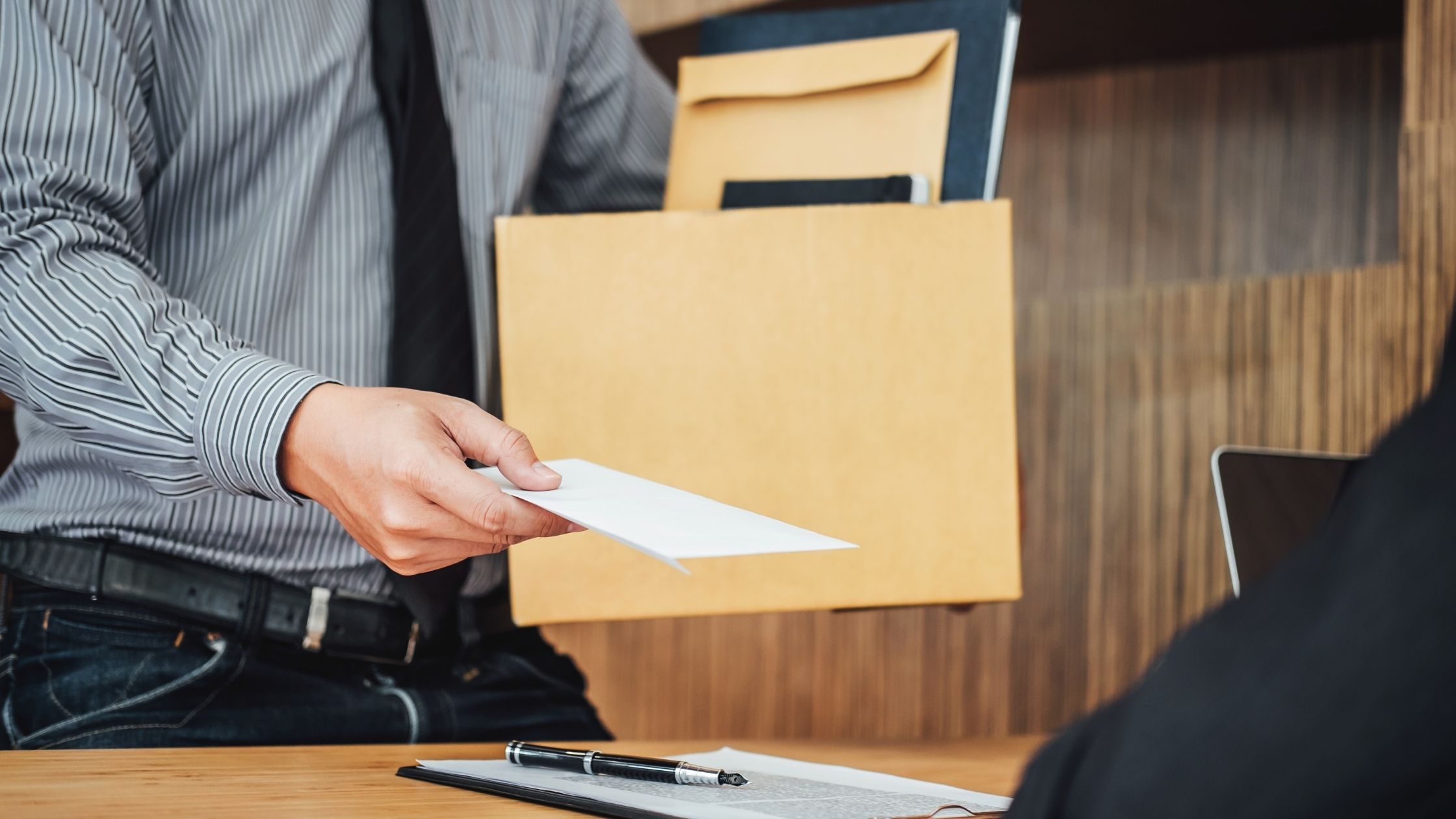 Qué Debe Hacer El Trabajador Que Ejerce La Dimisión ? | Carlos Felipe ...