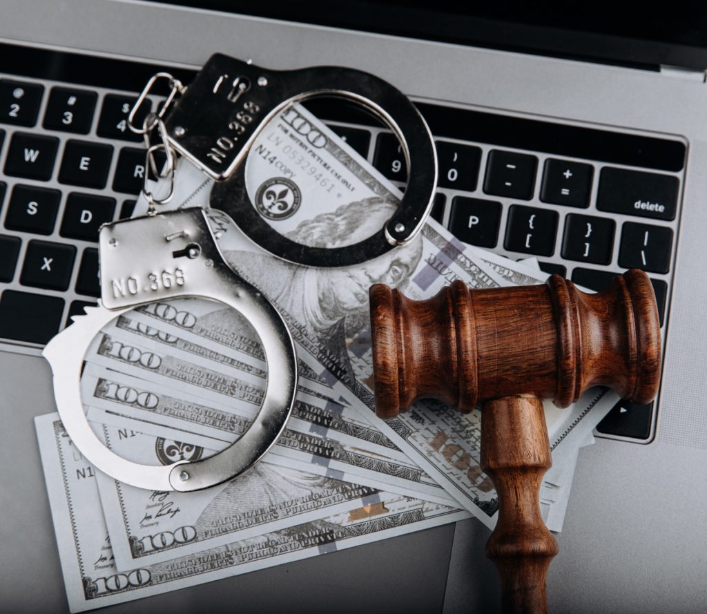 Delito de Estafa - Carlos Felipe Law Firm Law Firm