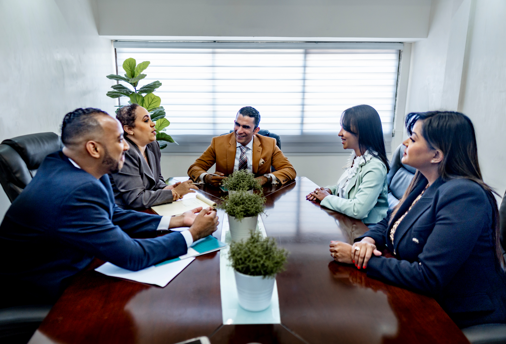 Equipo Legal de Expertos - Carlos Felipe Law Firm Law Firm